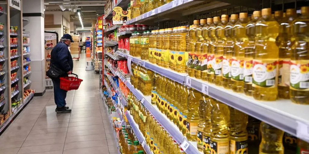 Shock Closure: Grocery Chain Closes All 24,000 Locations Nationwide ...