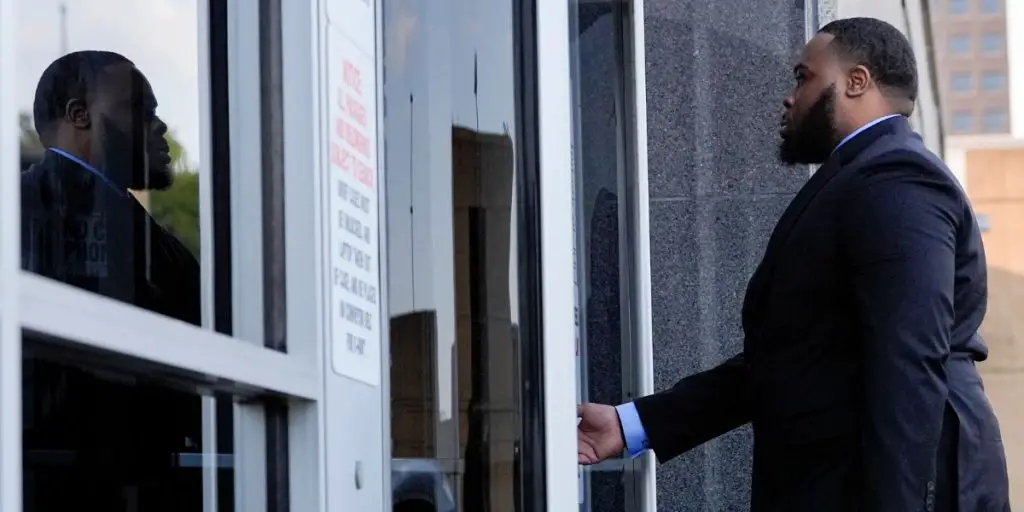 ‘Courtesy Cards’ Scandal: NYPD Officer Lands $175K Settlement in ...