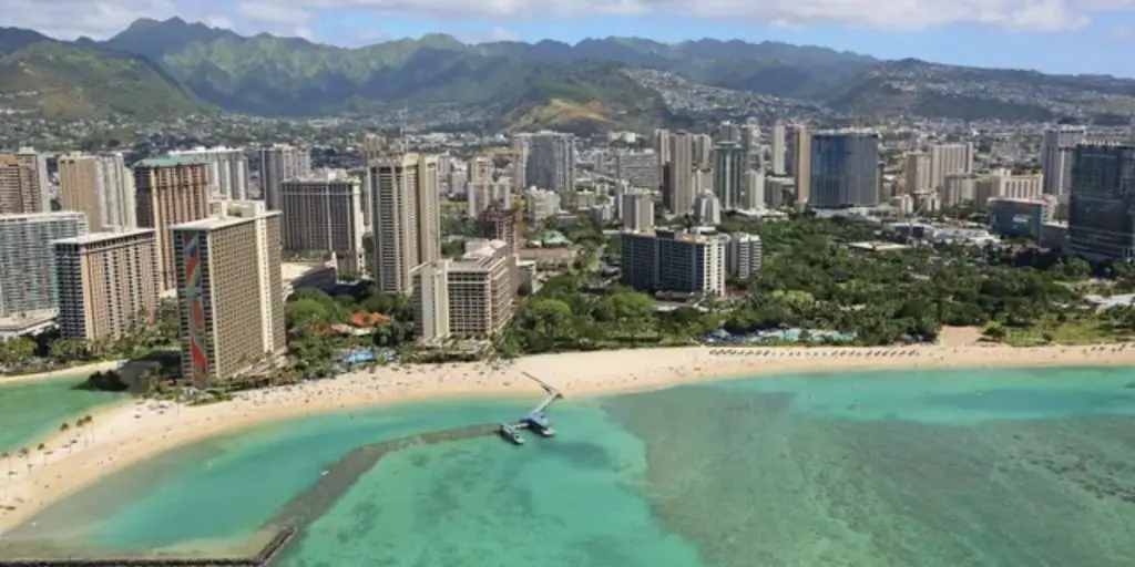 The Great Hawaii State Exodus: 5 Towns Residents Are Quickly Leaving ...